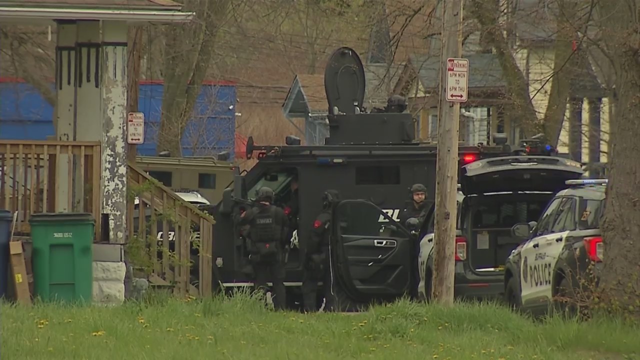 2 shot in Buffalo, SWAT unit on the scene – News 4 Buffalo