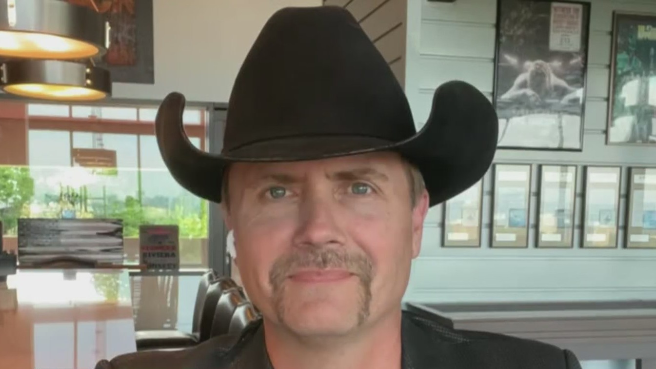 John Rich to pen new song for UNC frat bros who saved flag at protest ...