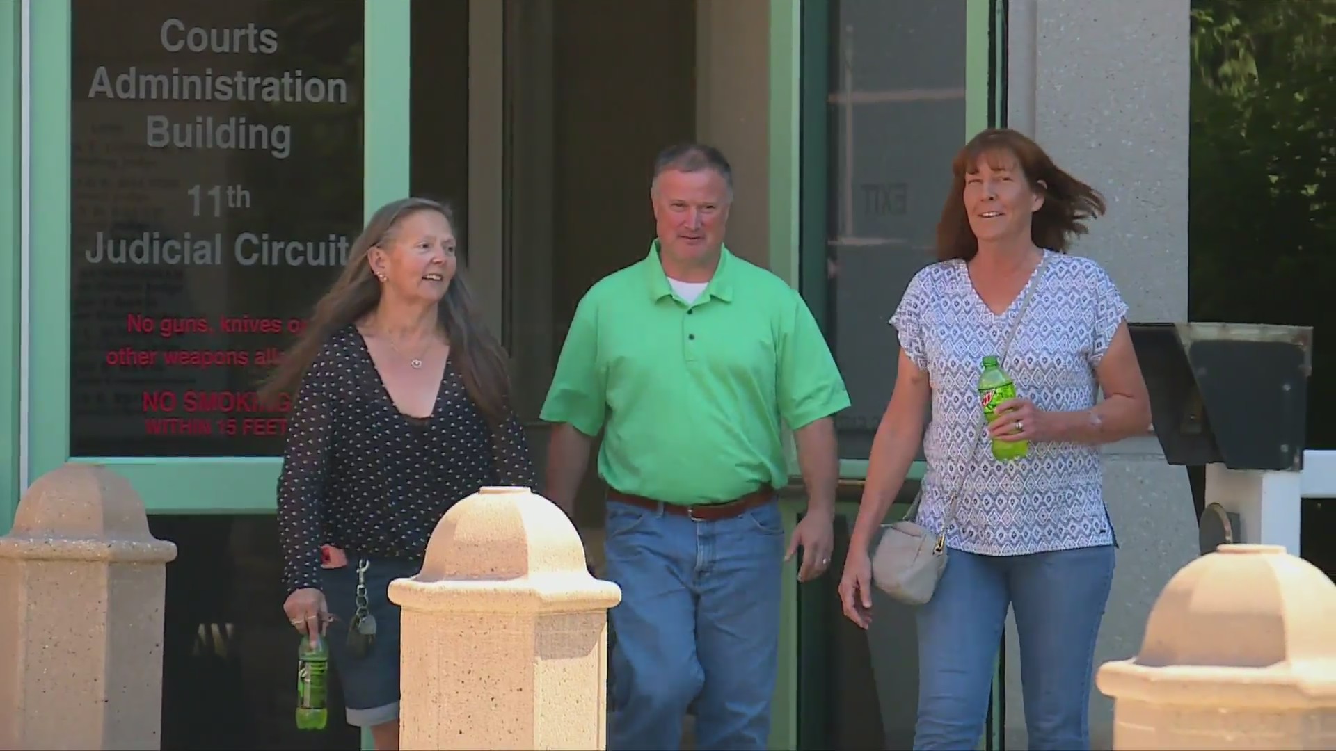 Captured fugitive contractor faces customers in court – FOX 2