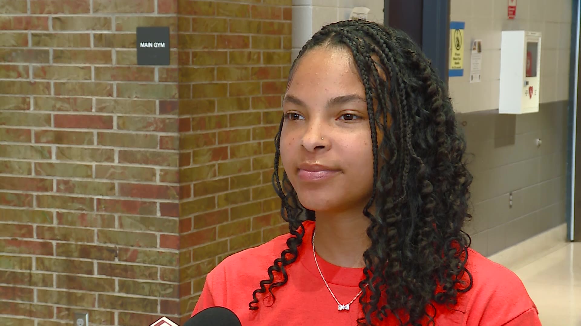 LaNiya King full interview on signing with Indiana Tech soccer – WANE 15