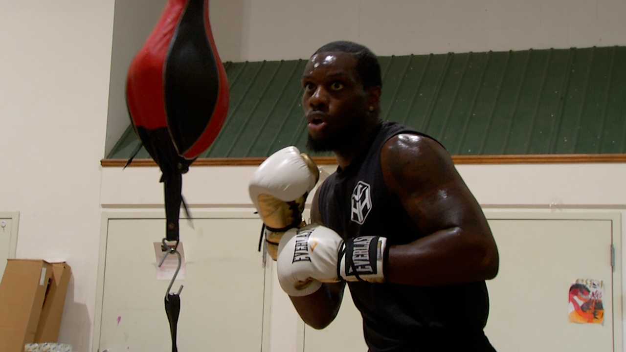 Schenectady’s Jahyae Brown set to fight Daulis Prescott Sep. 14 in ...