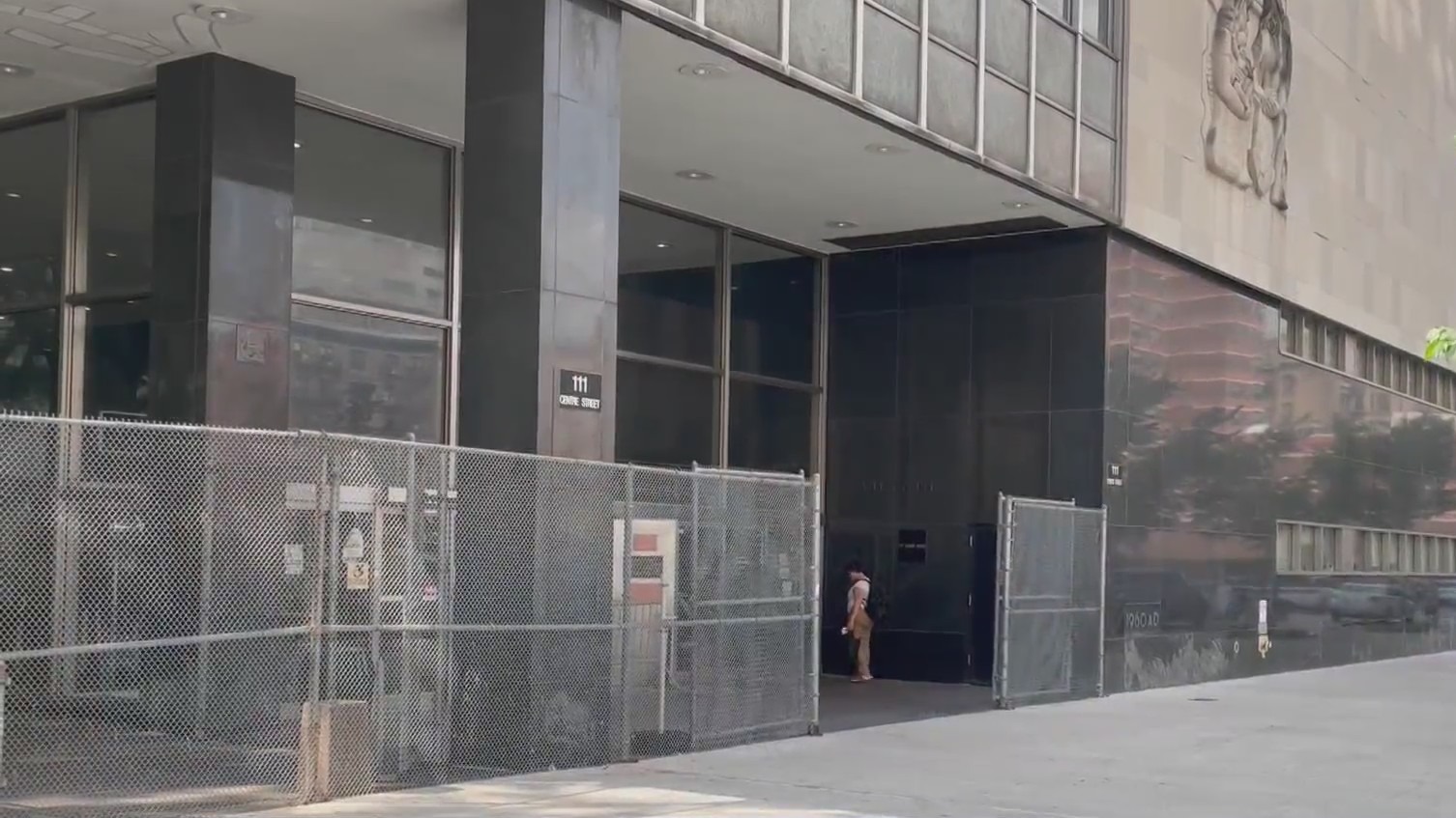 NYPD officers continue to work amid hiring controversy – PIX11