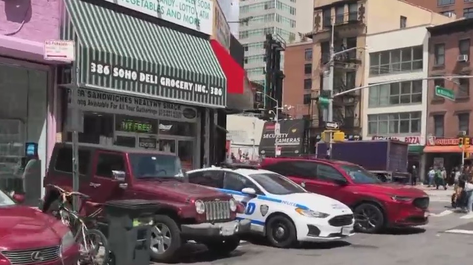 Feds warn NYPD to stop illegally parking police cruisers – PIX11