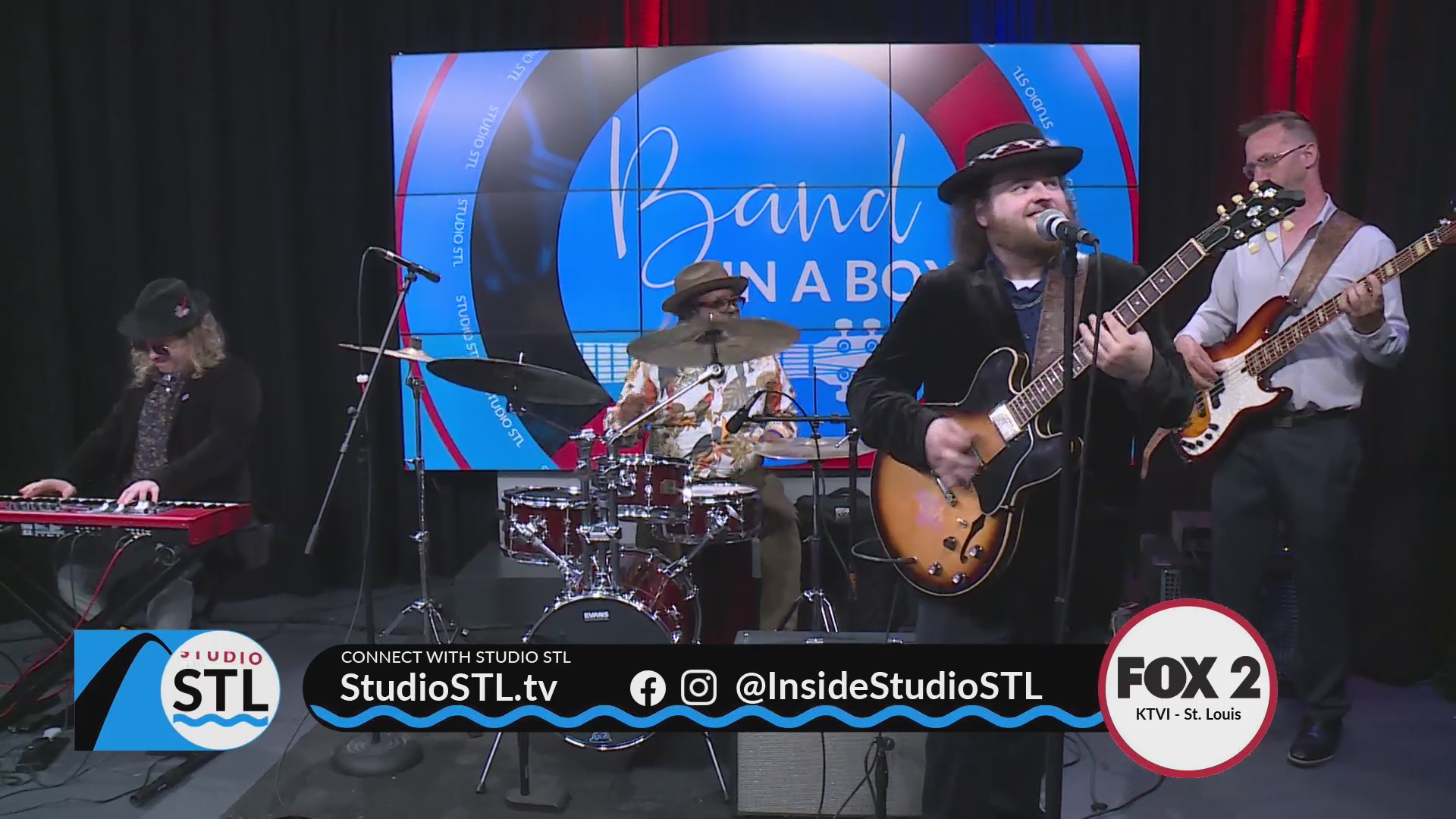 WATCH: Matt ‘The Rattlesnake’ Lesch performs! – FOX 2