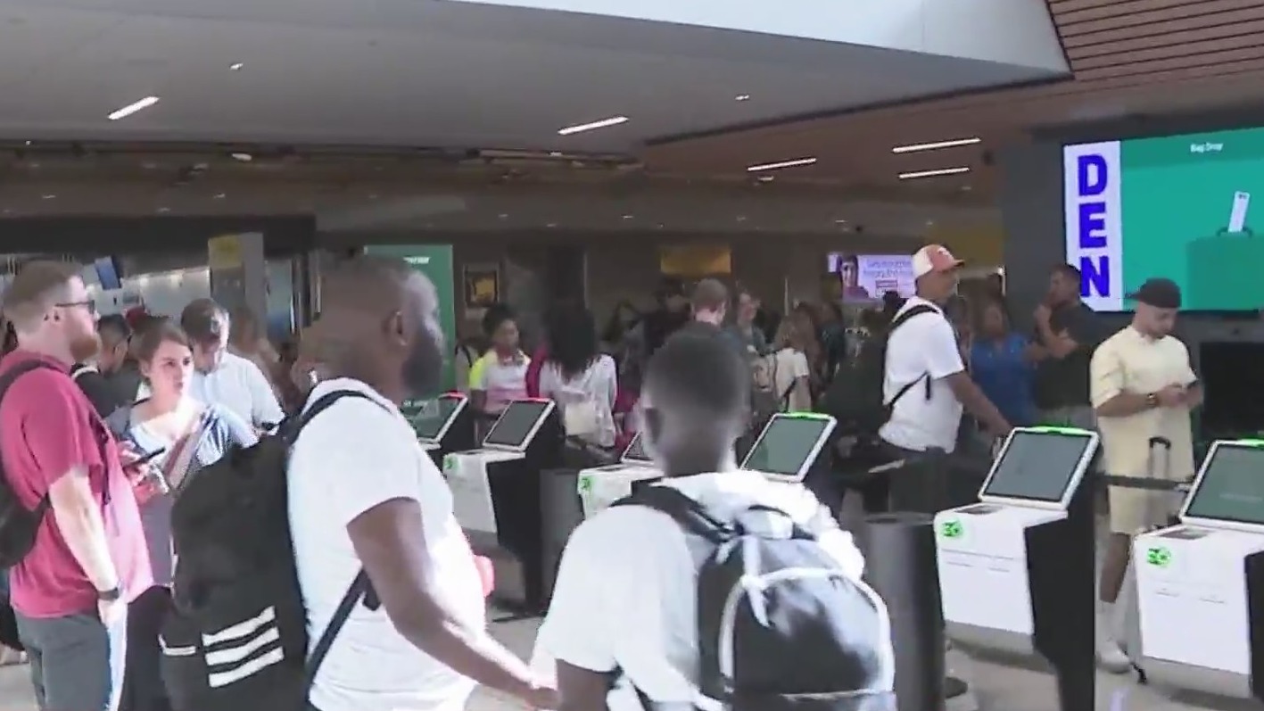 Frontier Airlines on ground stop due to ‘major’ technical outage ...