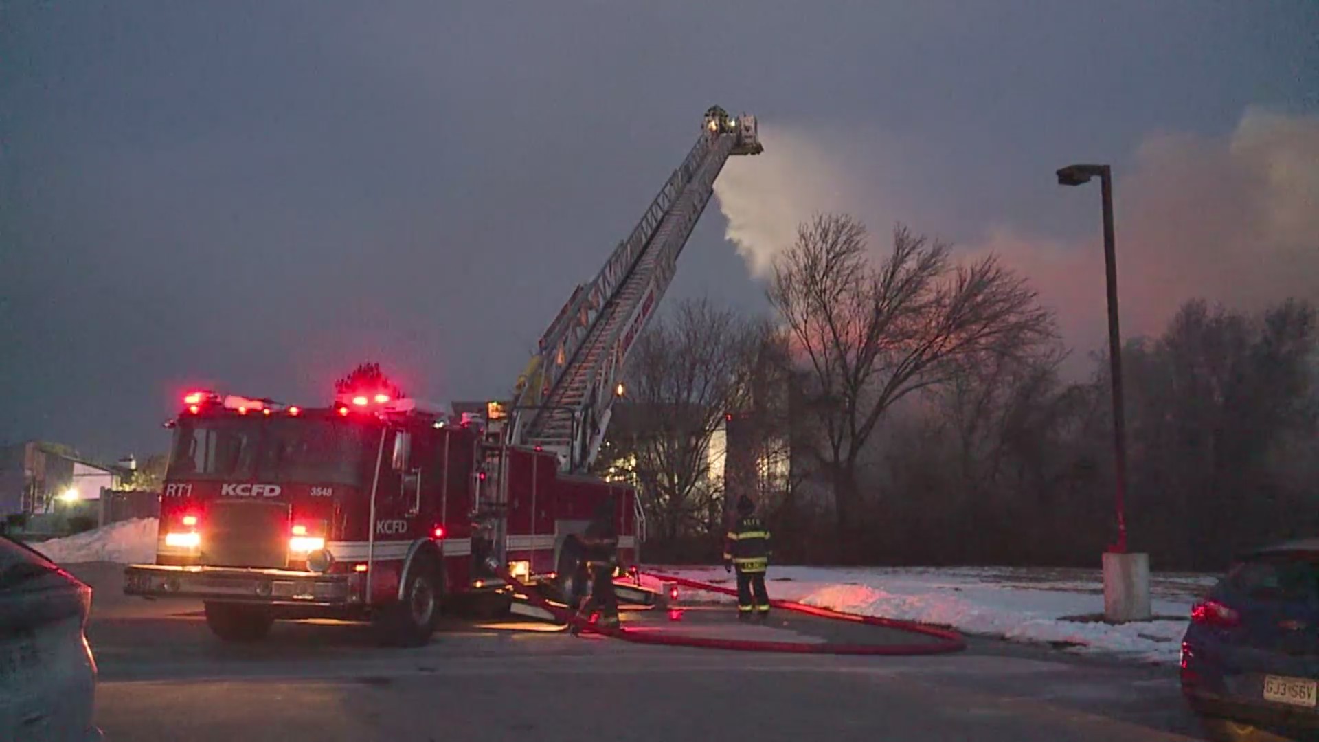 Massive fire destroys Independence apartment building Wednesday morning ...