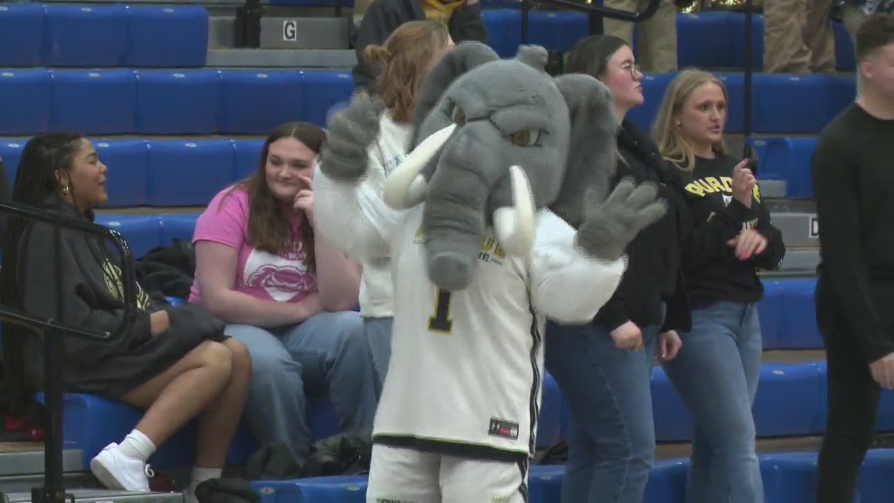 Mastodons women’s basketball wins 16th game in a row, beating Oakland ...