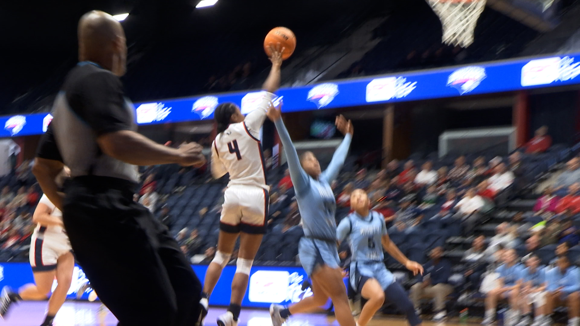 USI stays perfect at home with win over Oakland City – Eyewitness News ...
