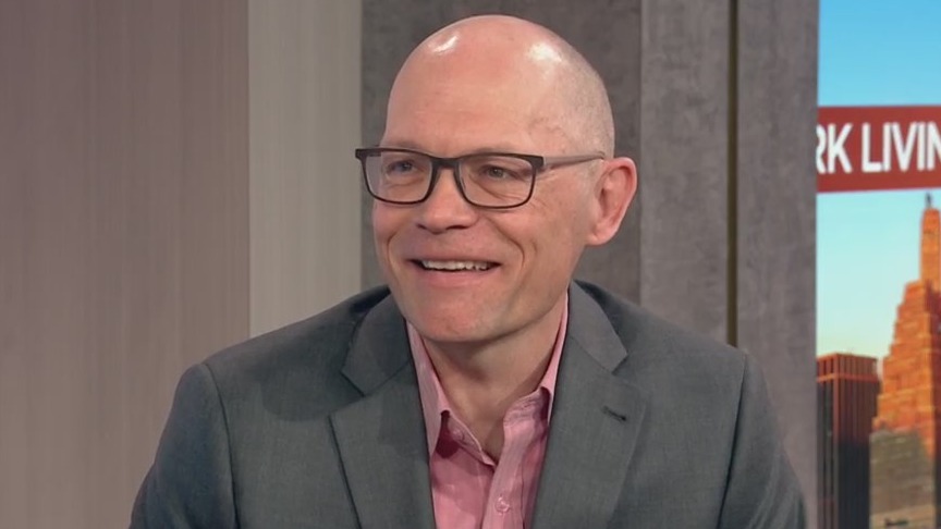 Paul Osincup on the healing power of laughter – PIX11