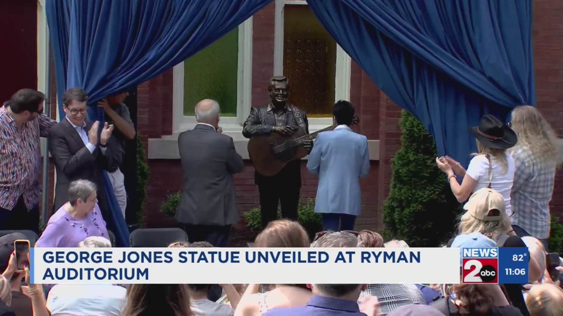 George Jones statue unveiled outside Ryman – WKRN News 2