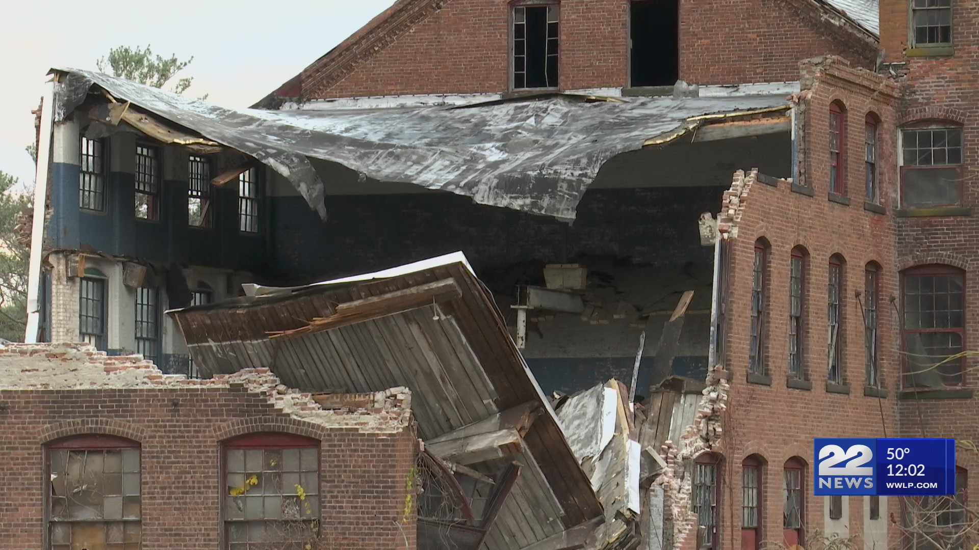 Strathmore building collapse – WWLP