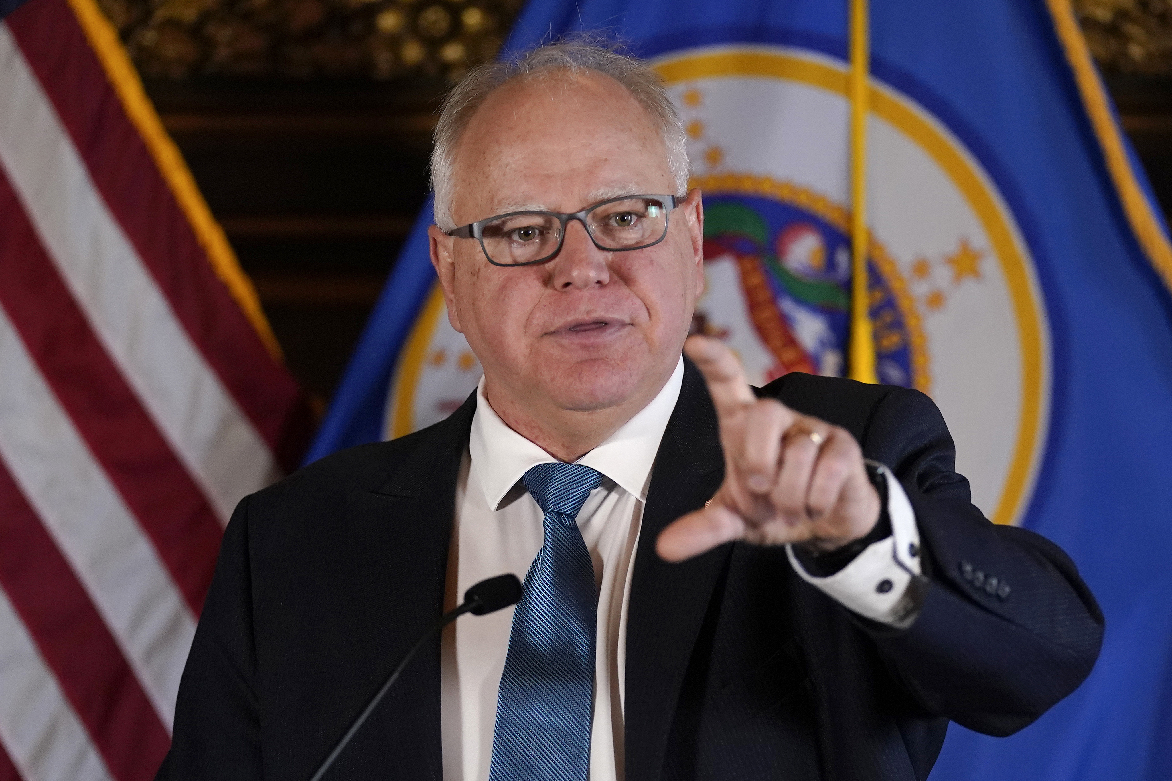 Who is Tim Walz? – WFLA