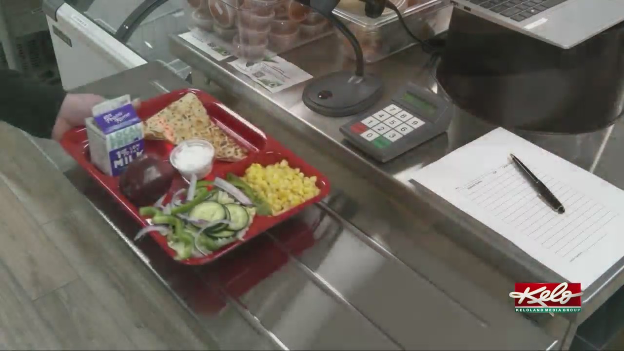 Beards for Box Lunches fundraiser – KELOLAND.com