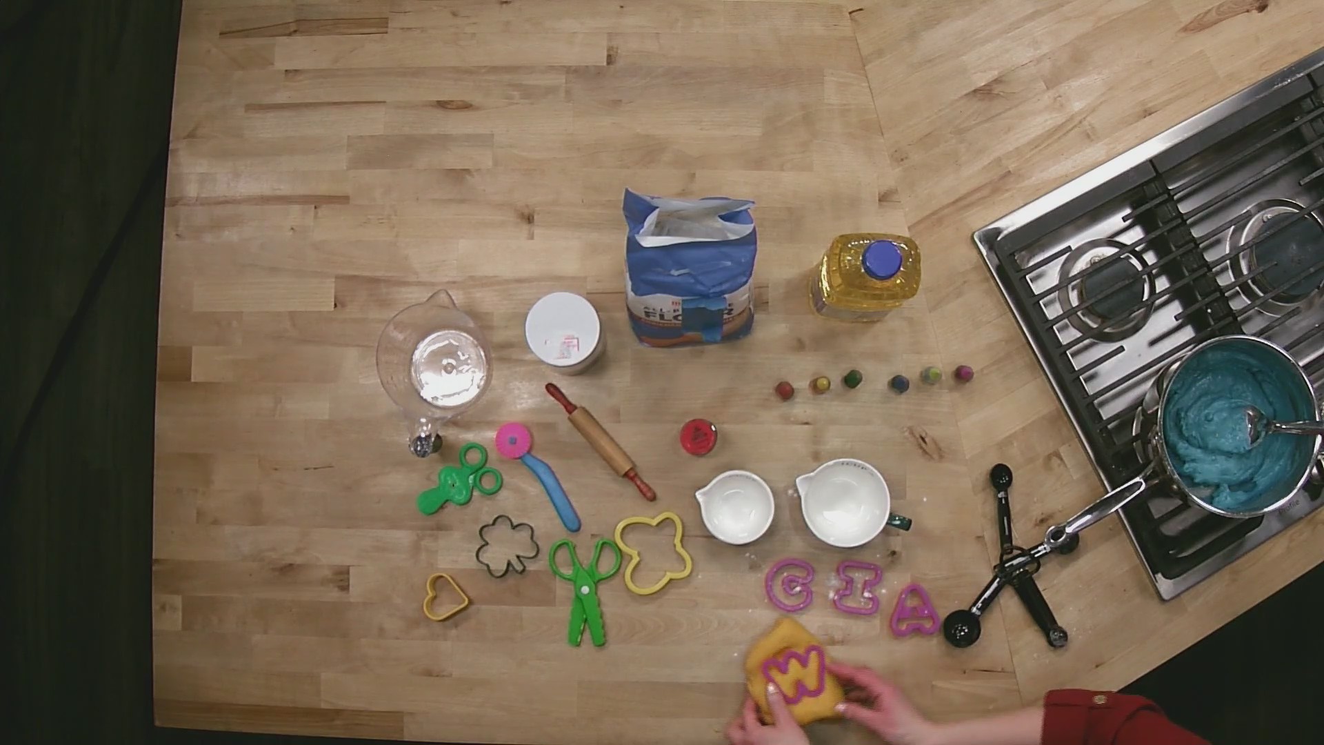 How to make playdough? – WCIA.com
