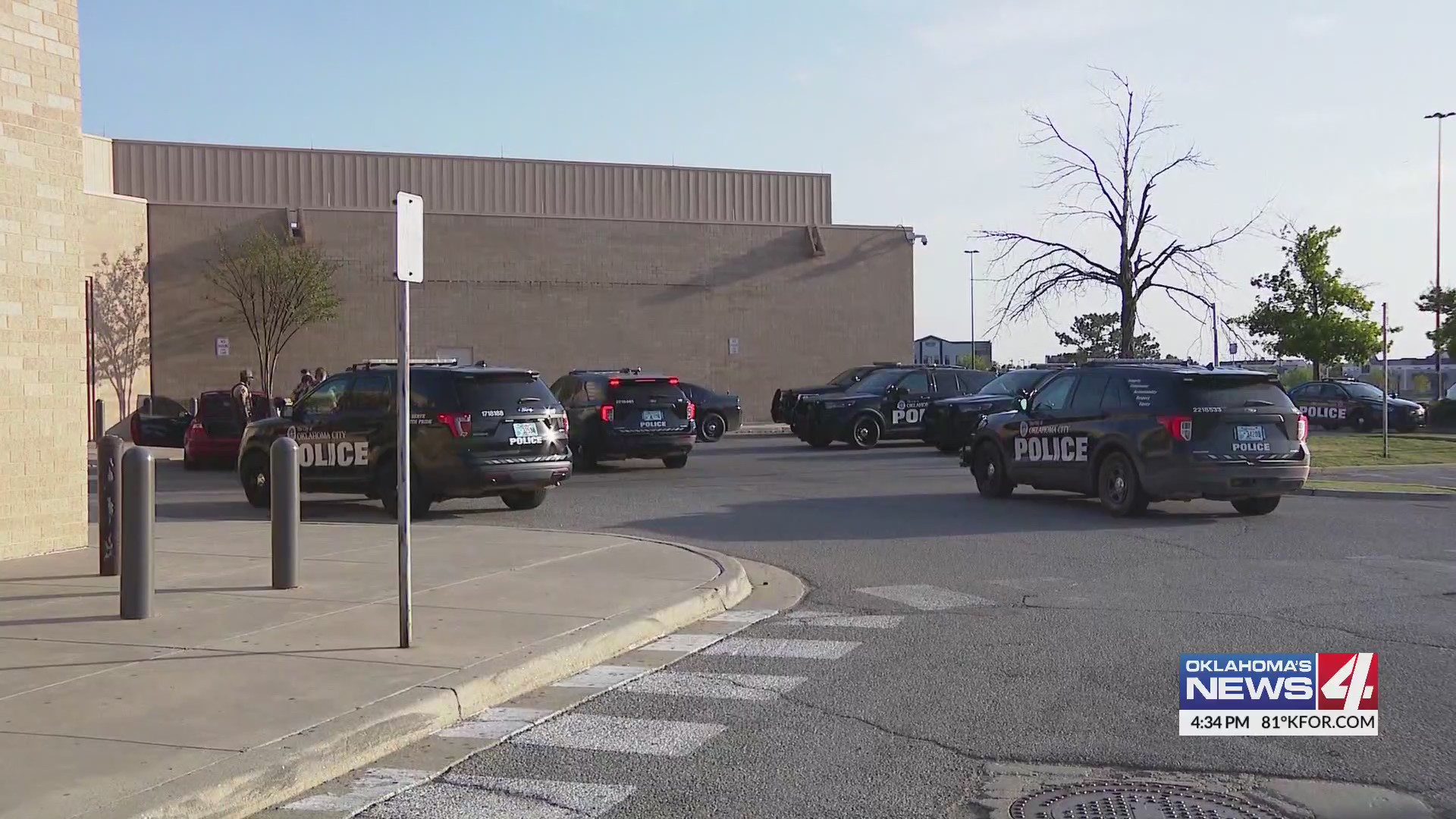 Driver arrested after chase ends at Quail Springs Mall – KFOR.com ...