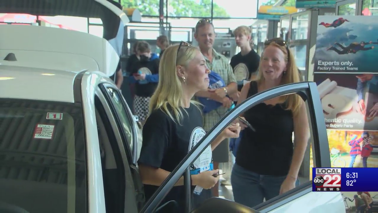 St. Albans student wins car just in time for college – ABC22 & FOX44