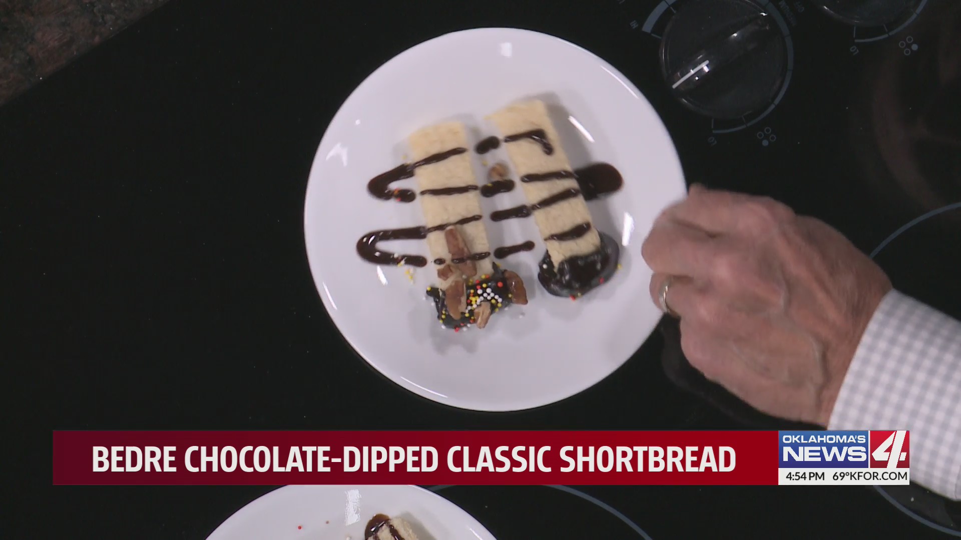 Bedre chocolate-dipped classic shortbread – KFOR.com Oklahoma City