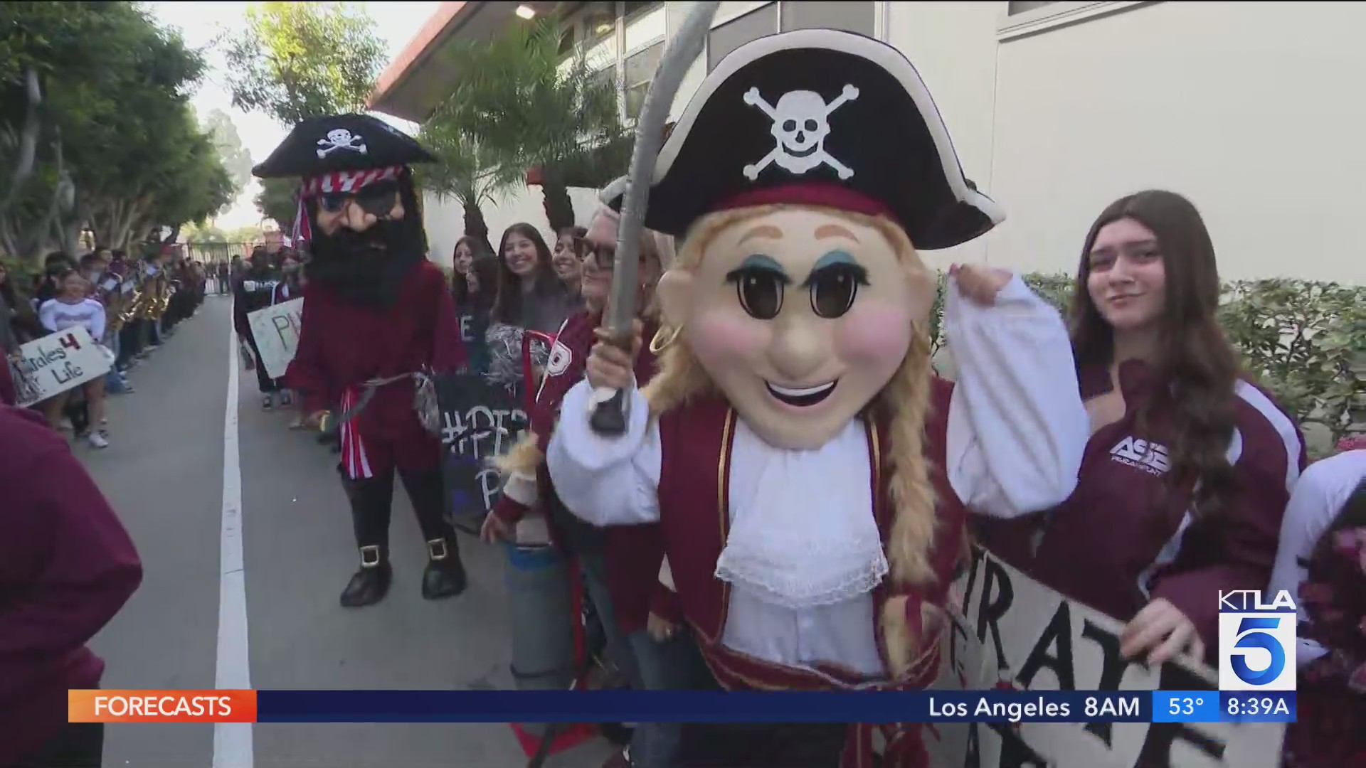 School Spirit Spotlight: Paramount High School – KTLA