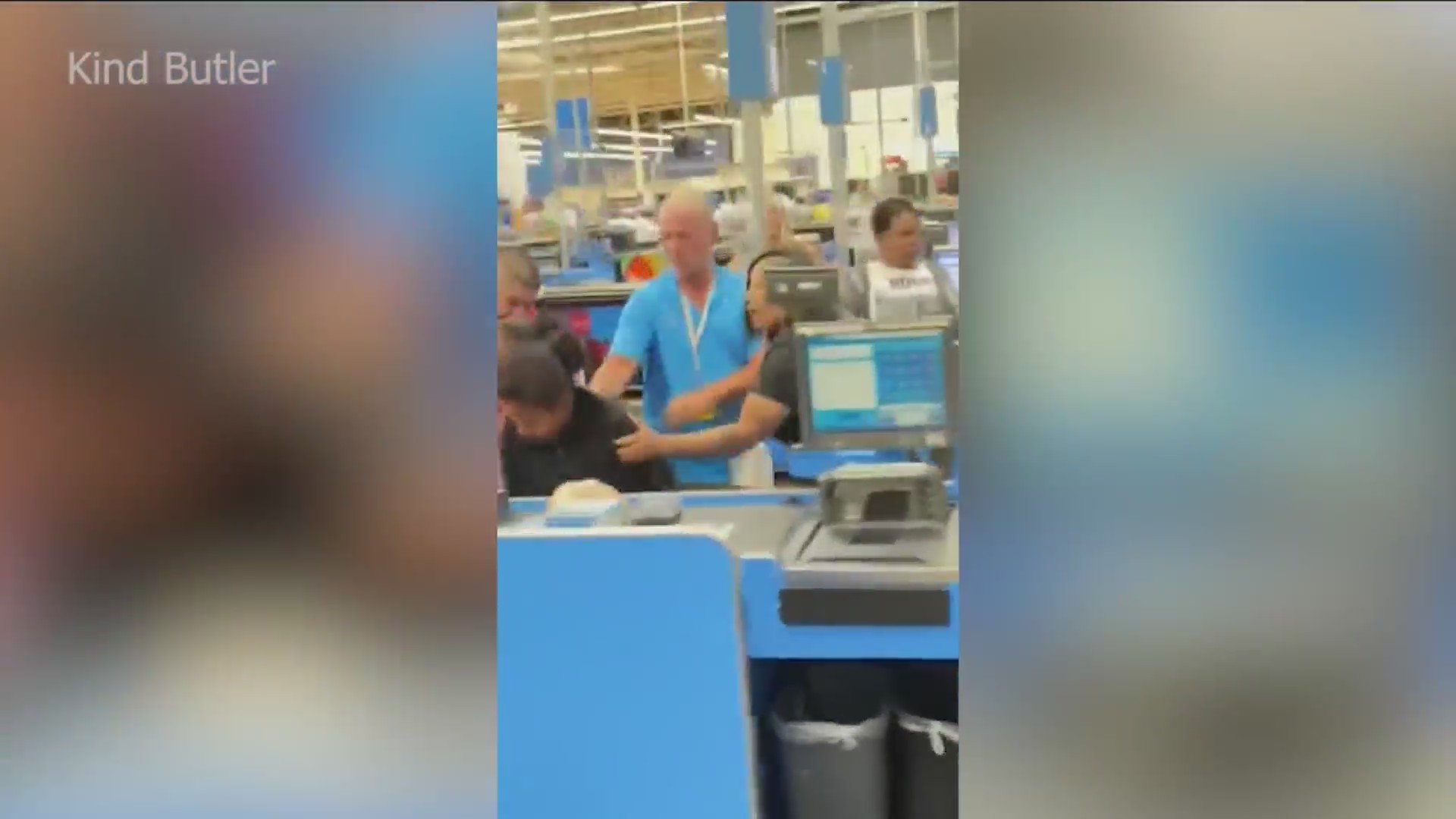 Viral video shows fight at Indianapolis Walmart – WFLA