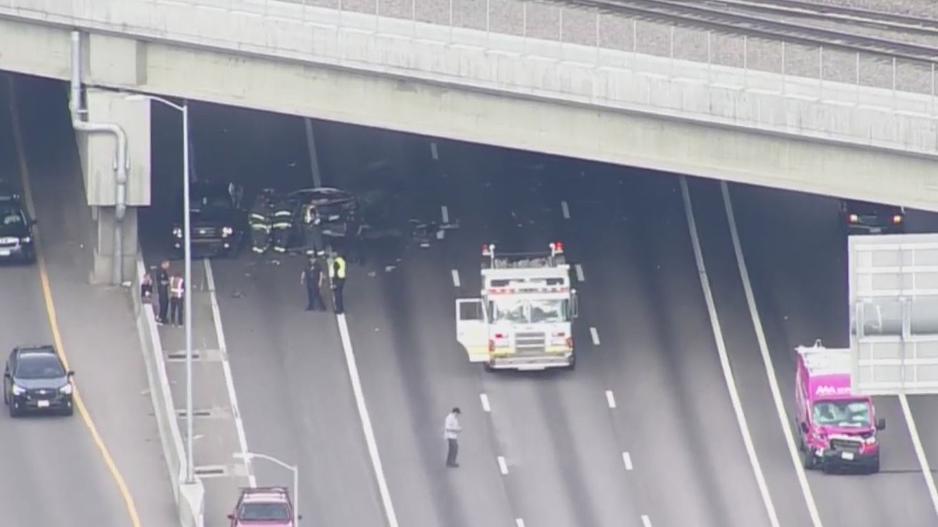 Westbound I-70 closed at York Street for multi-vehicle crash – FOX31 Denver