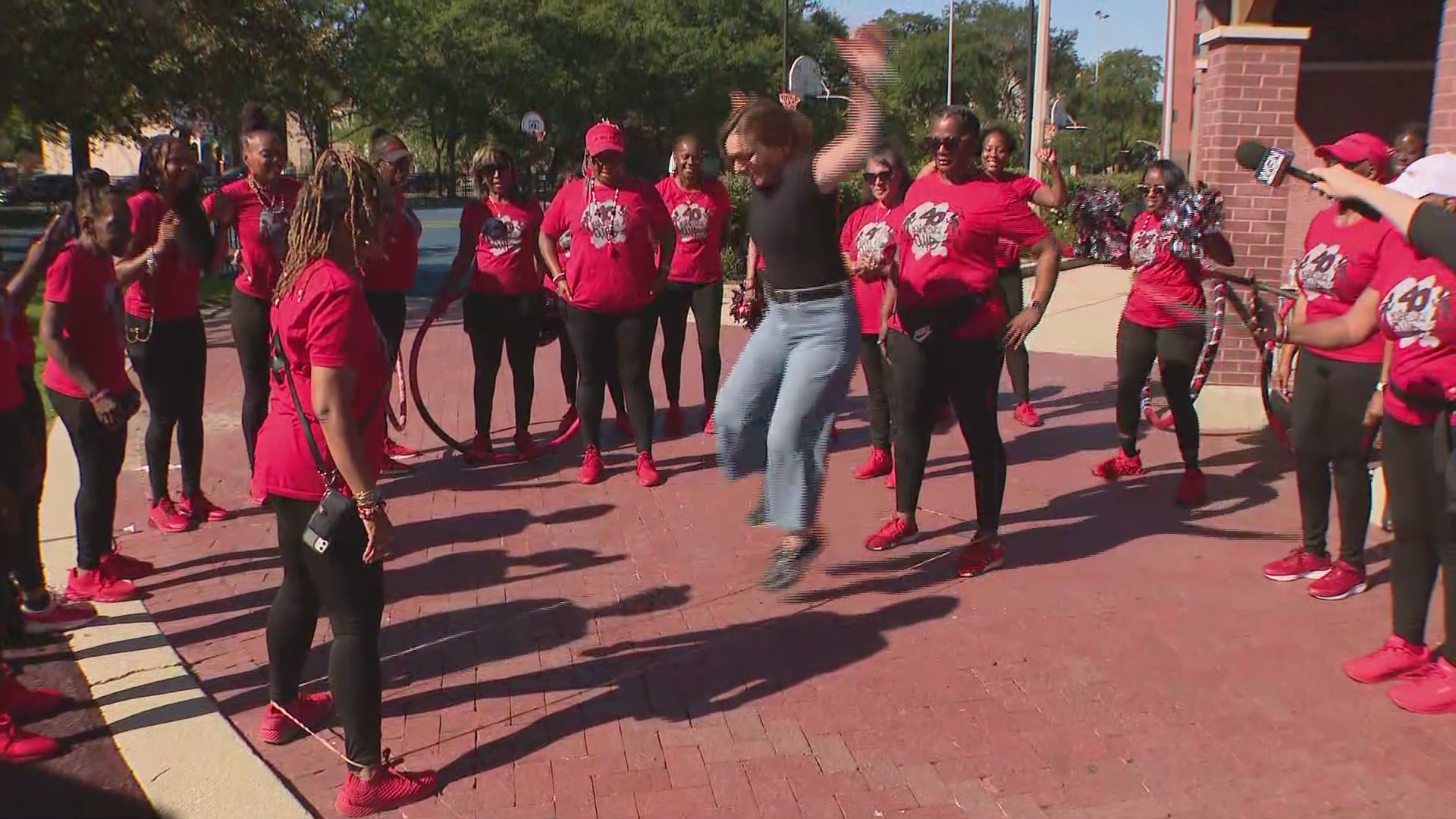 Around Town – 40 Plus Double Dutch Club – WGN-TV