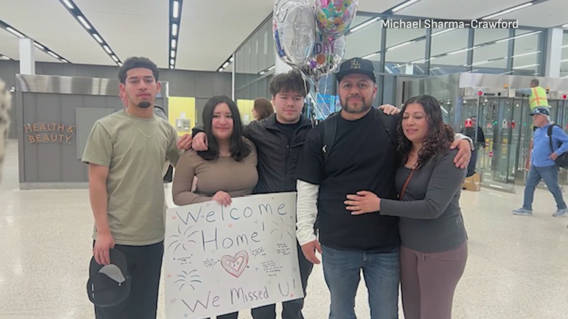 DACA recipient returns home to Kansas City metro after deportation to ...