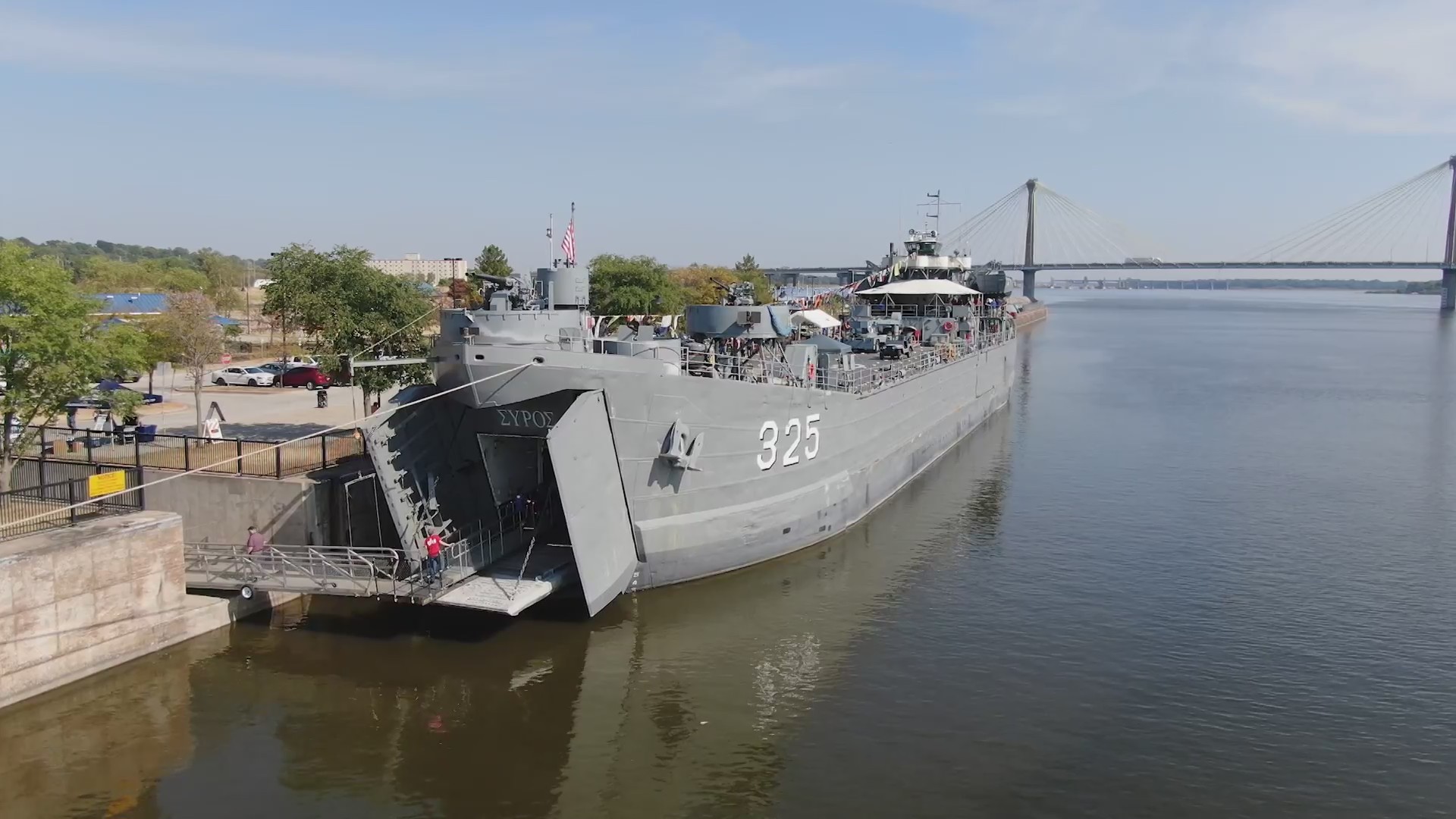 Historic WWII landing ship to dock in Alton for 5 days – FOX 2