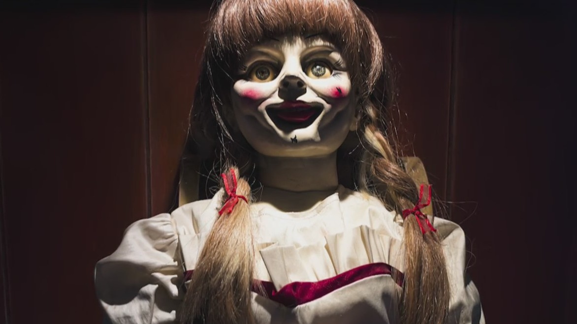 Paranormal investigator dies unexpectedly on haunted ‘Annabelle’ doll tour | Banfield – NewsNation