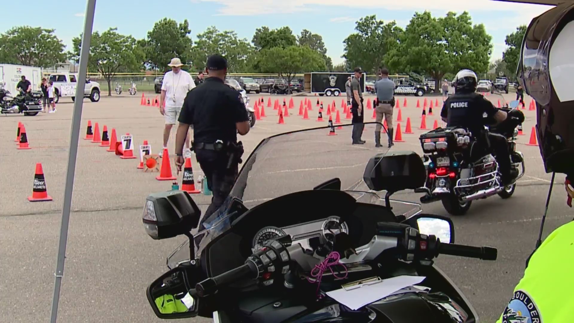 Police honor fallen Arvada officer with motorcycle rodeo – FOX31 Denver