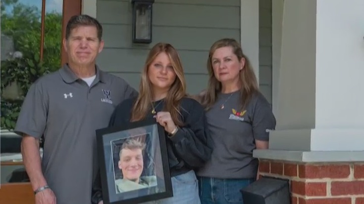 ‘You silly, silly brave man’: Fallen Marine’s father on his heroic acts ...