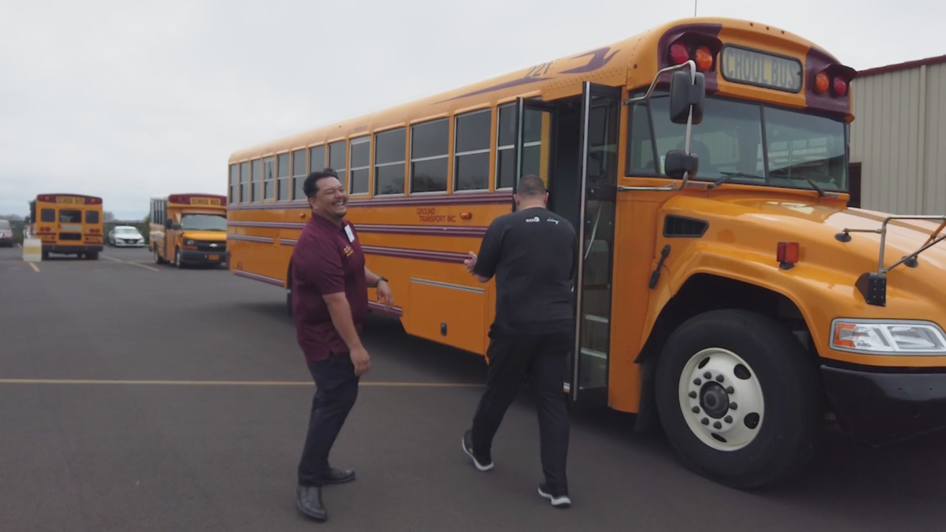 Go Johnny Goes to Maui to drive the GTI School Bus – KHON2
