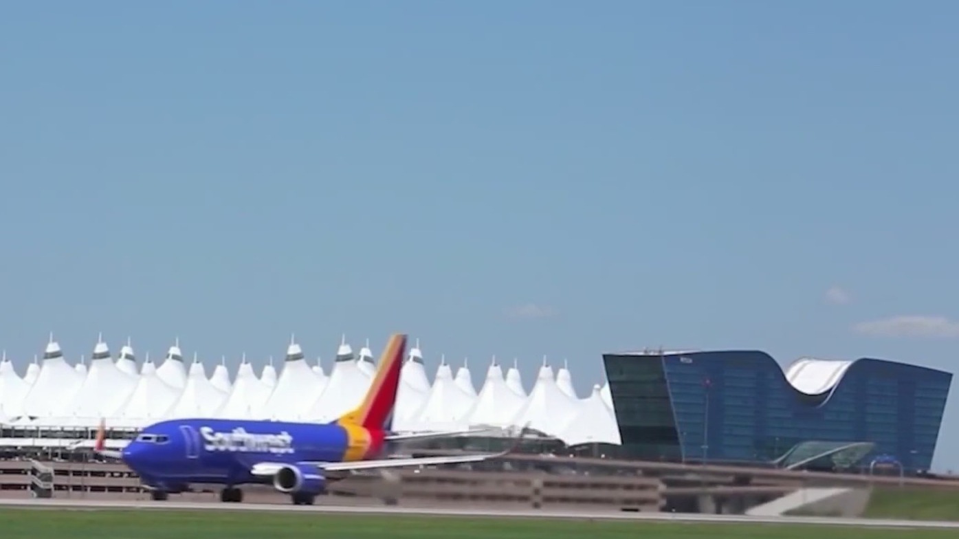 Denver air traffic control briefly lost communication on Monday: FAA ...