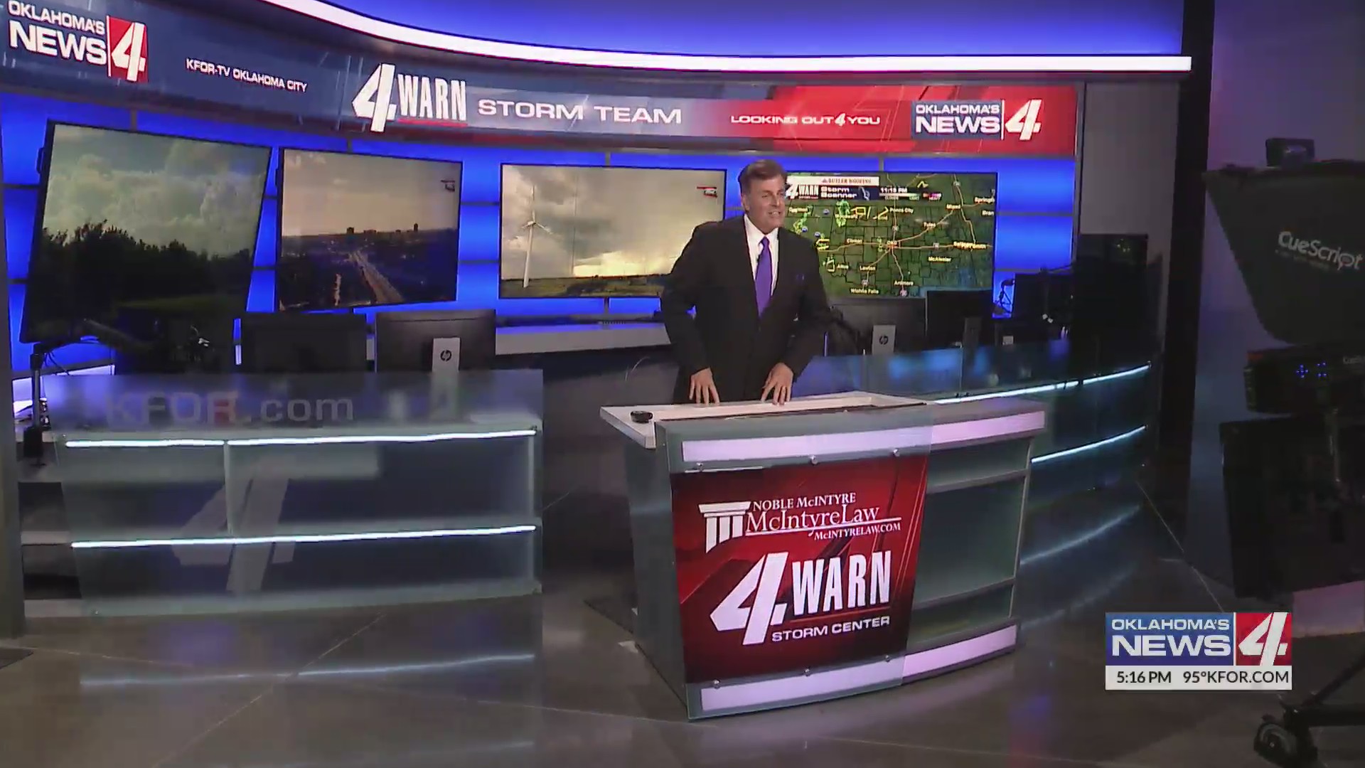 Mike Morgan at 5PM Thursday tracking rain and storms lighting up the ...