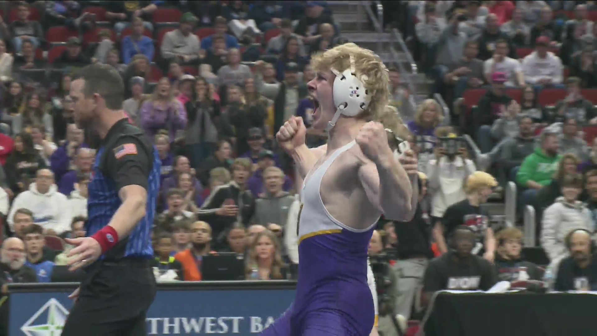 Golden Play of the Week: State Wrestling champ Jacob Helgeson – who13.com
