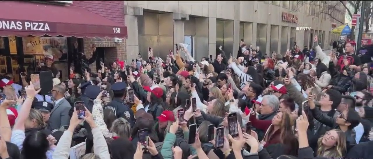Jonas Brothers transform Manhattan pizzeria into Jonas Pizza – PIX11
