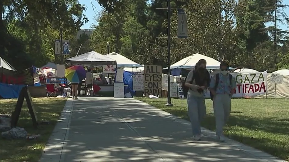 ‘Israel Week’ begins at UC Davis as on-campus pro-Palestine protest ...