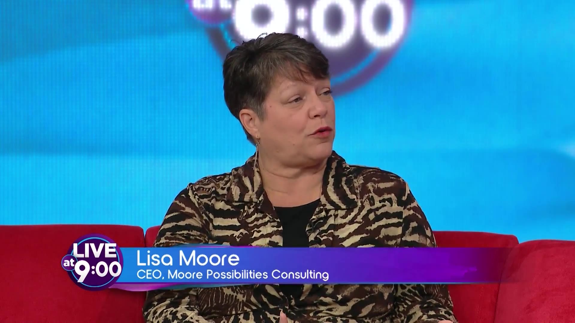 Qualities of a good situational leader with Leadership expert Lisa ...