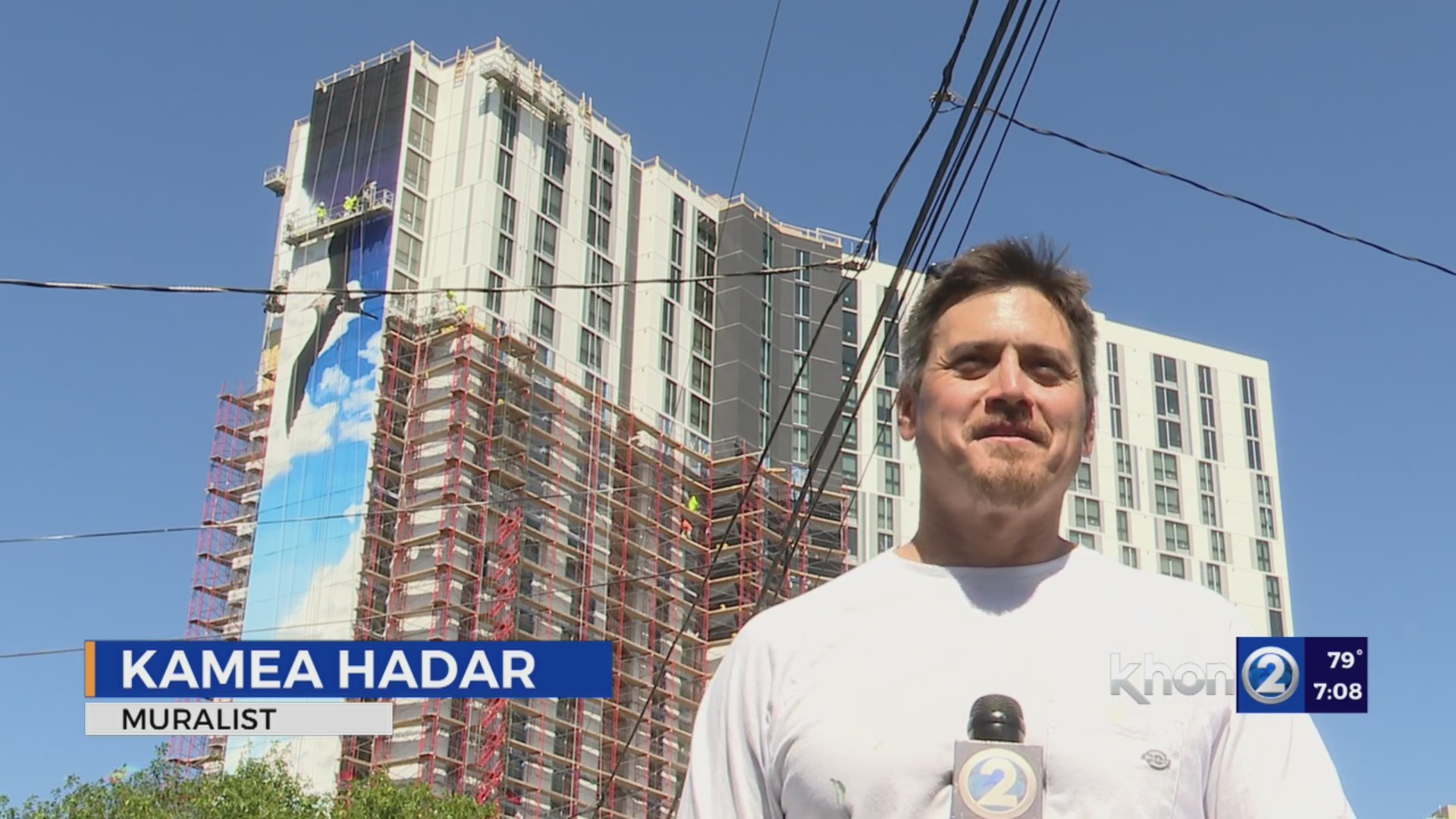 Artist paints Hawaii’s tallest mural in Halawa – KHON2