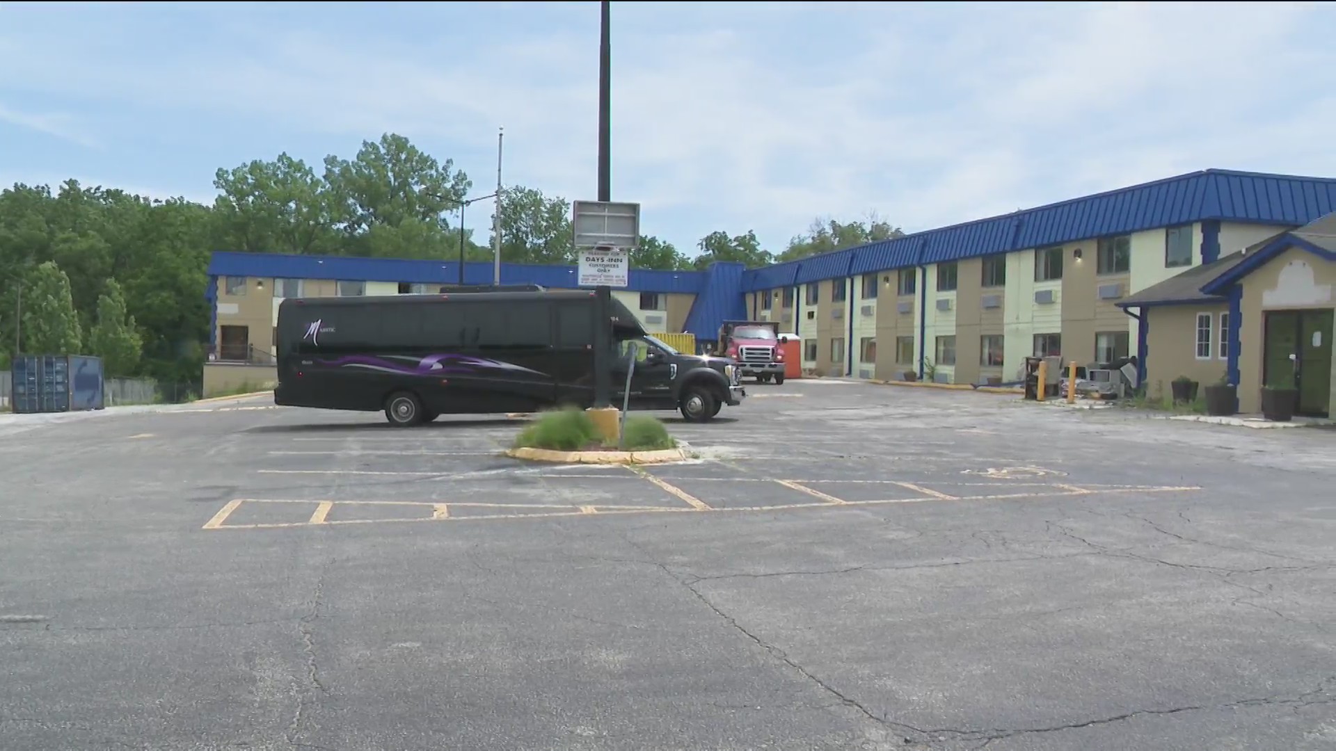 Old Days Inn Hotel on Merle Hay on track to reopen as affordable ...