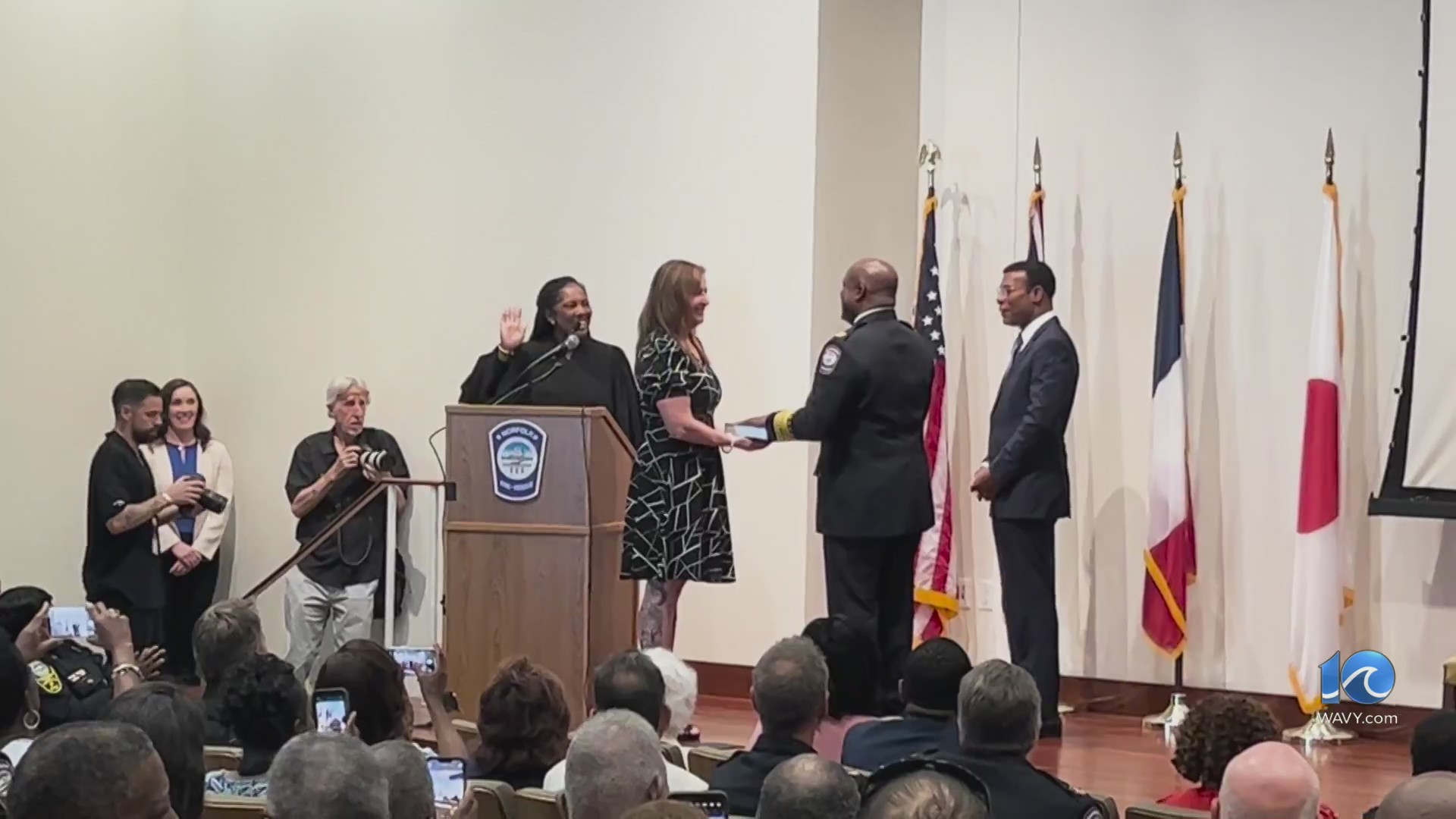Norfolk Fire-Rescue names first Black fire chief in its 150-Year ...
