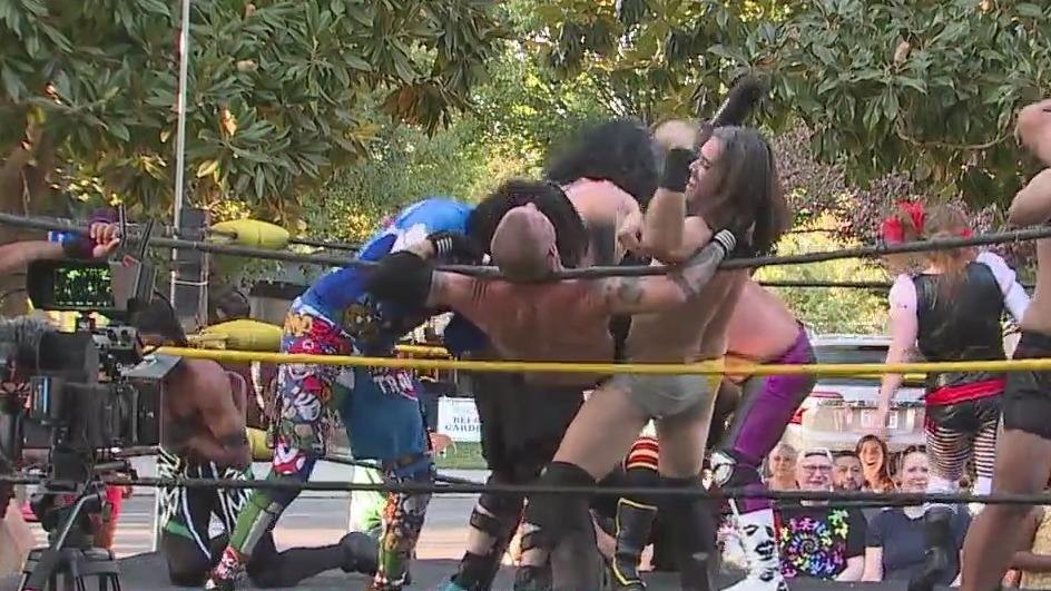 Sacramento hosts free Lucha Libre event for Hispanic Heritage Month – FOX40 News