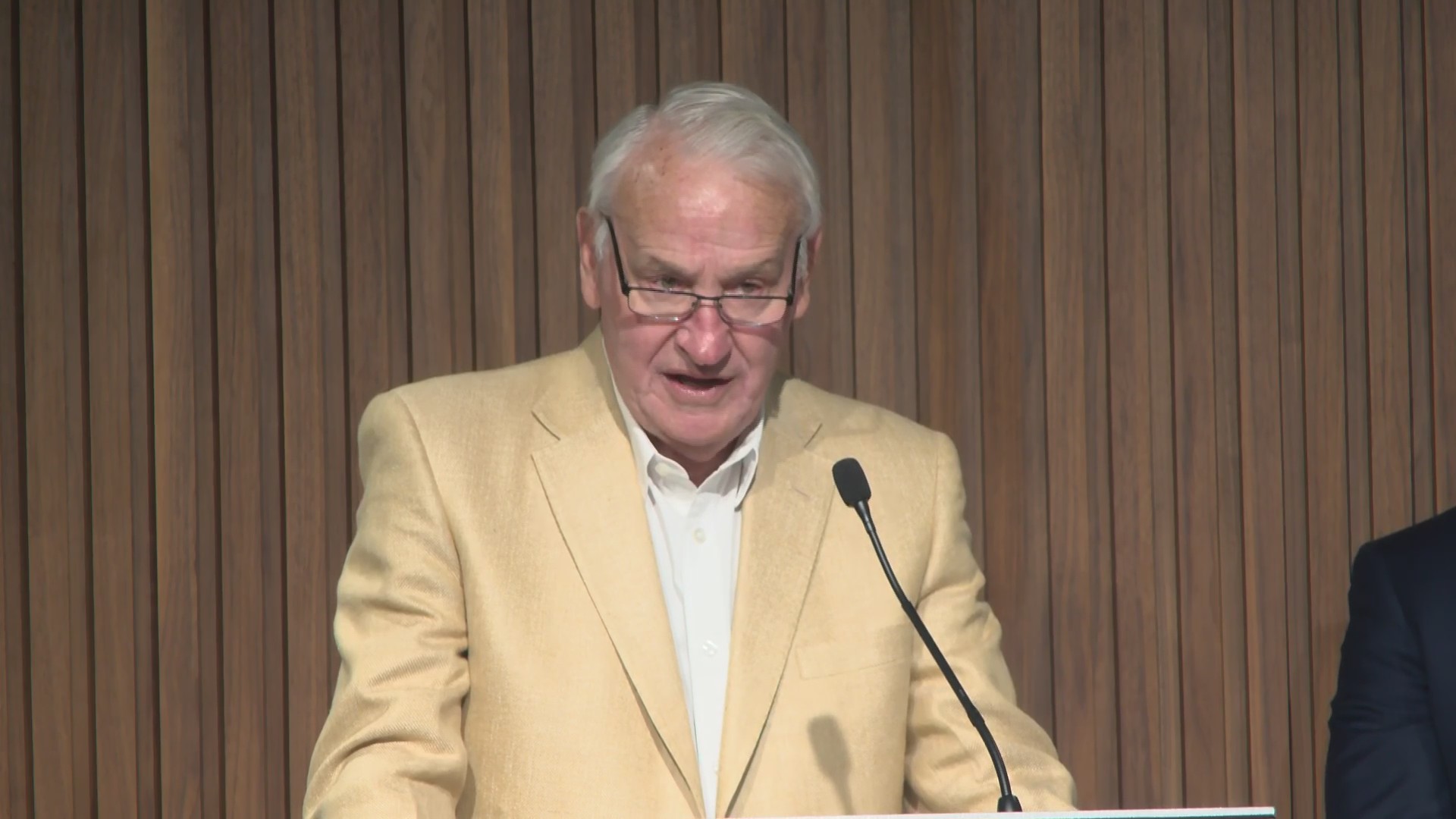 Tom Golisano announces $250 million pledge to children’s hospitals FULL ...