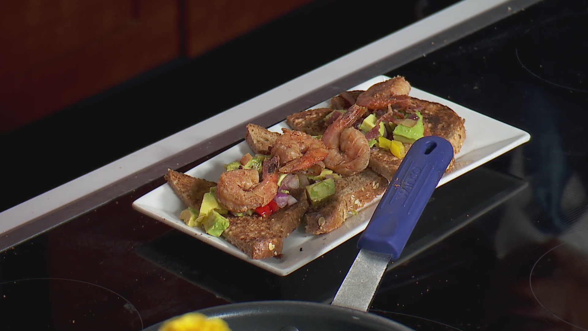 Sunday Brunch: Avocado toast with Chef Ken Polk – WGN-TV