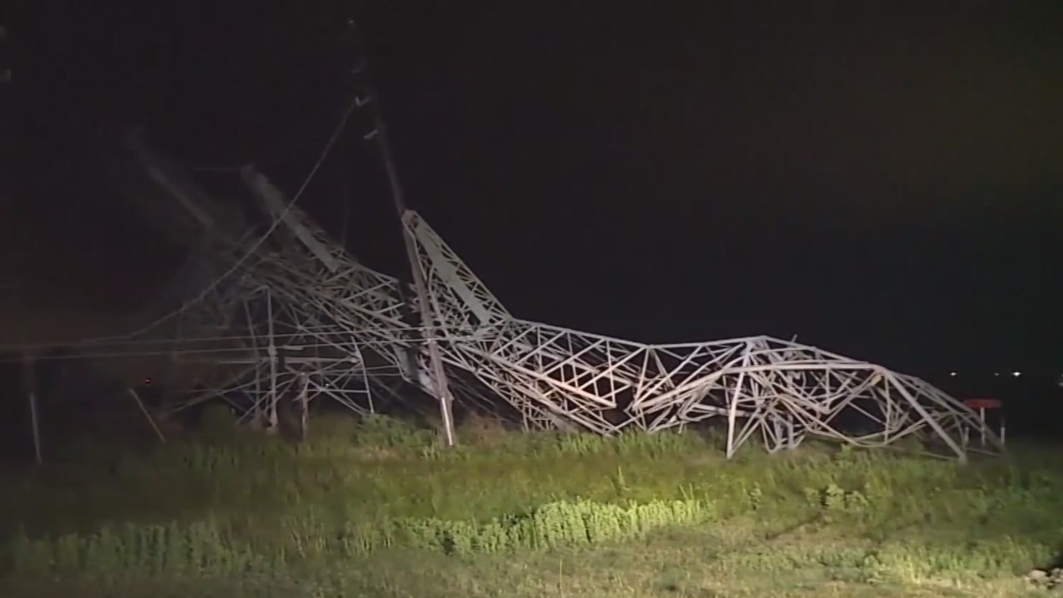 Austin Energy crews to help restore power in Houston after damaging ...