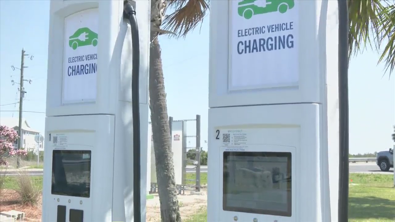Mexico Beach installs new charging stations for electric vehicles ...