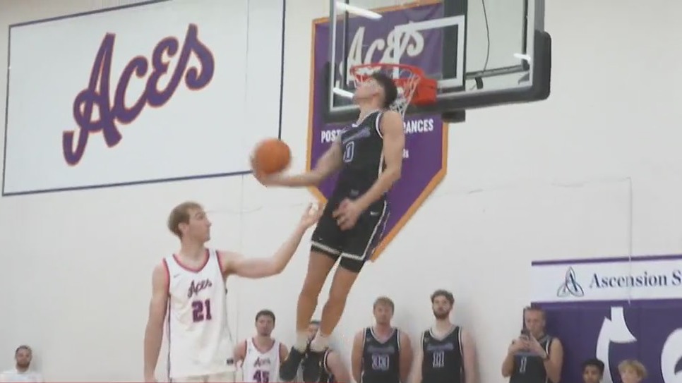 UE pumps up basketball fans with Meeks Madness – Eyewitness News (WEHT ...