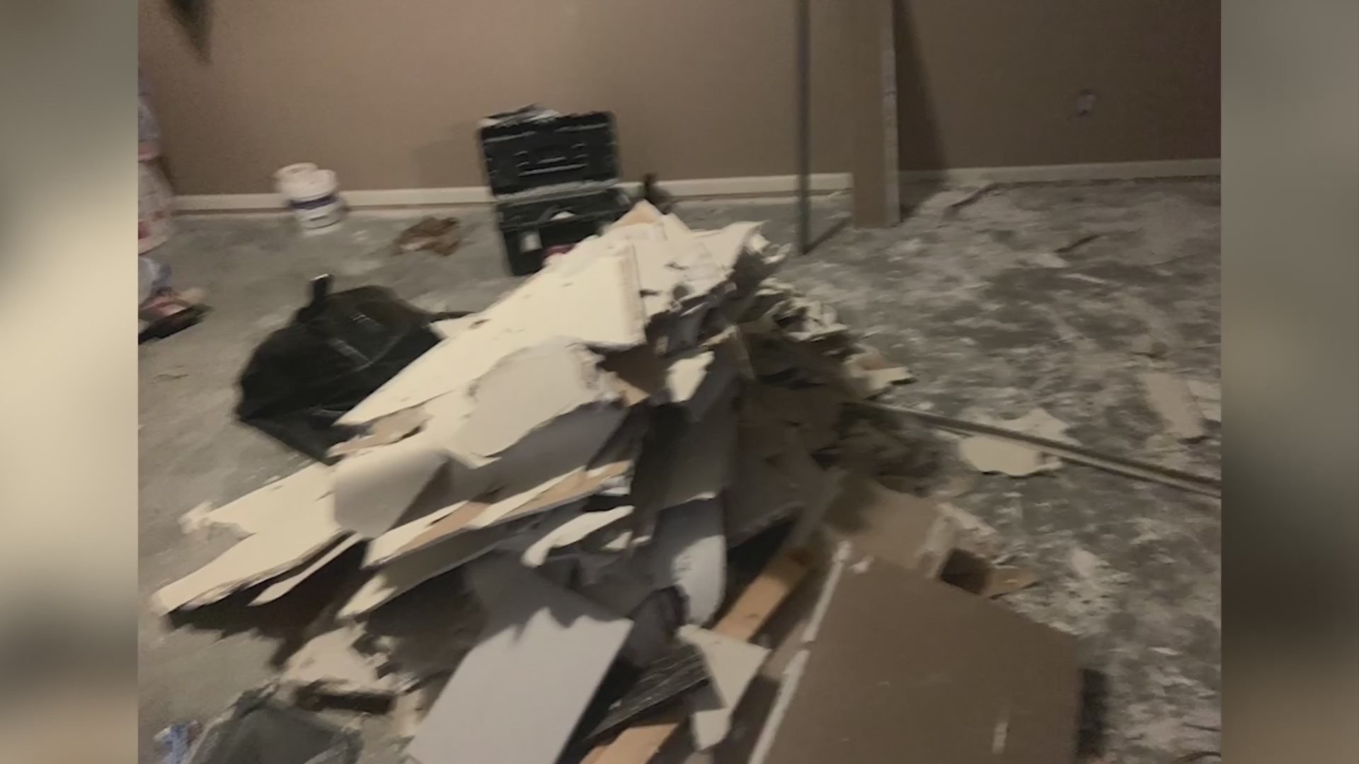 KC family still waiting for repairs a year after flooding – FOX 4 ...