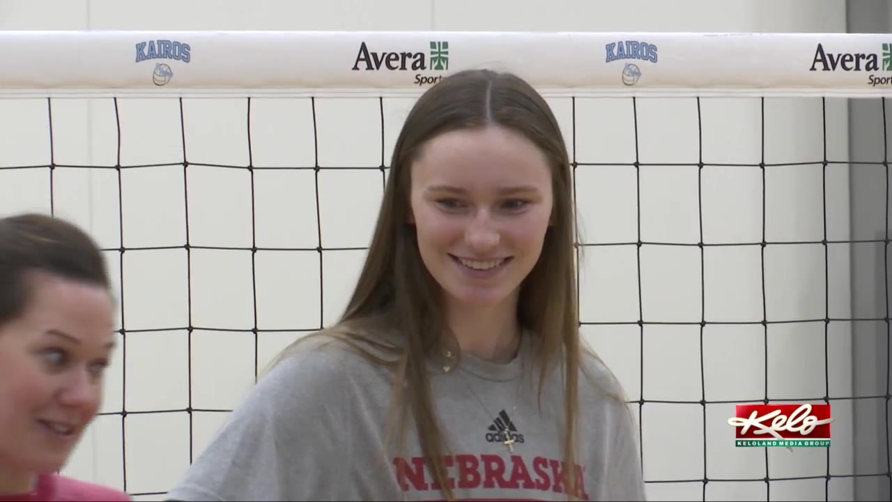 Bergen Reilly meets with fans this weekend in Sioux Falls – KELOLAND.com