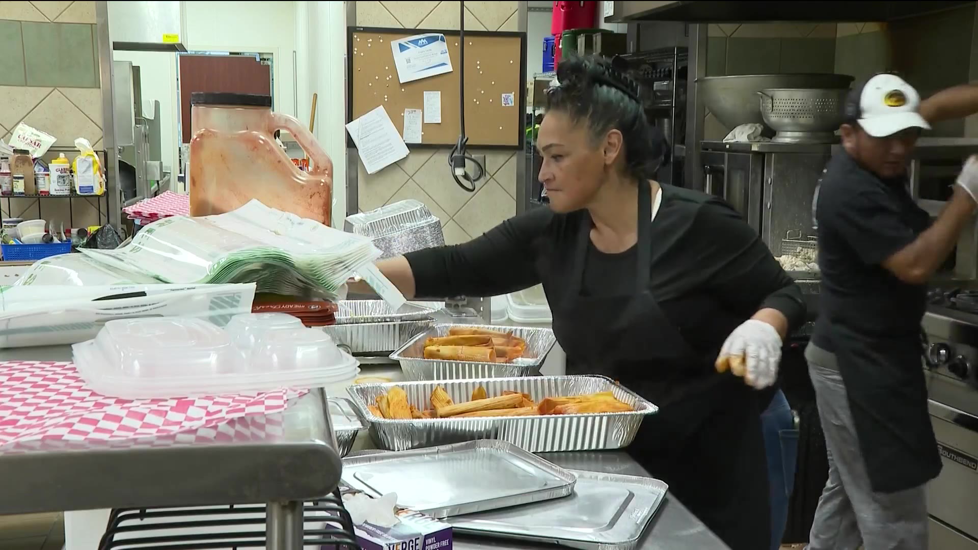 Hispanic Heritage Month – Hot Tamale a staple for DSM food & the community – who13.com