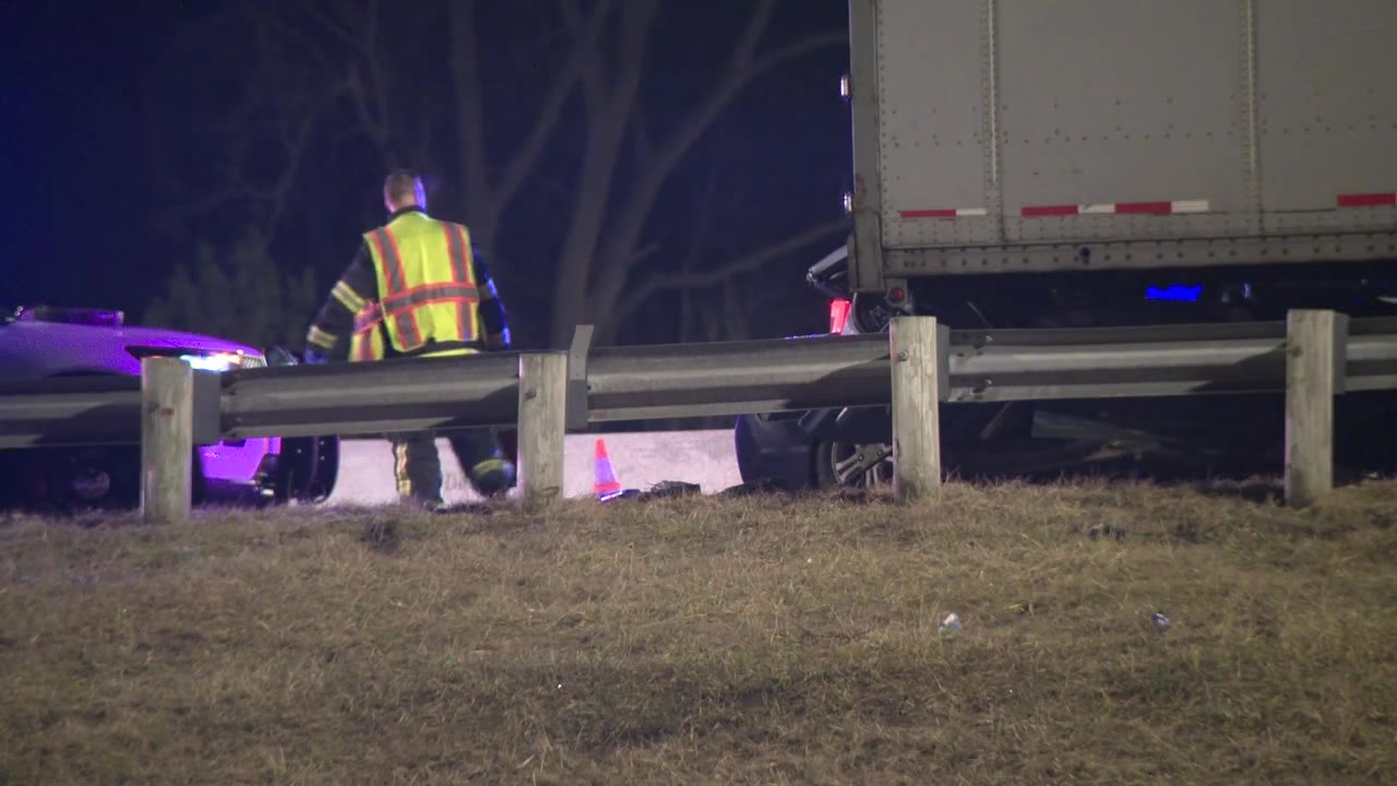 VIDEO of SCENE: Car slams into back of semi on I-480 – Fox 8 Cleveland WJW